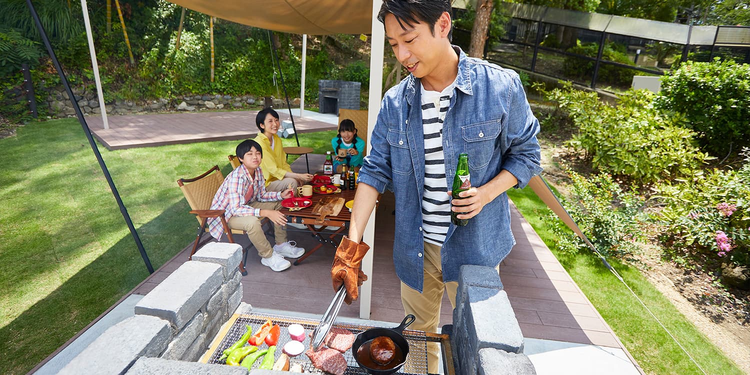 Outdoor BBQ Terrace | ひらかたパーク
